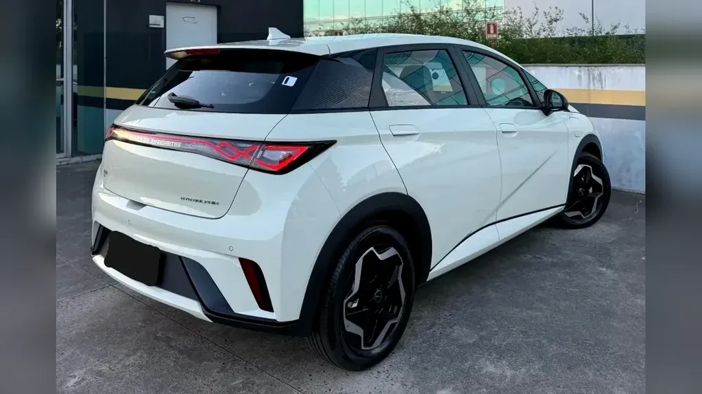 BYD Dolphin Plus À Venda